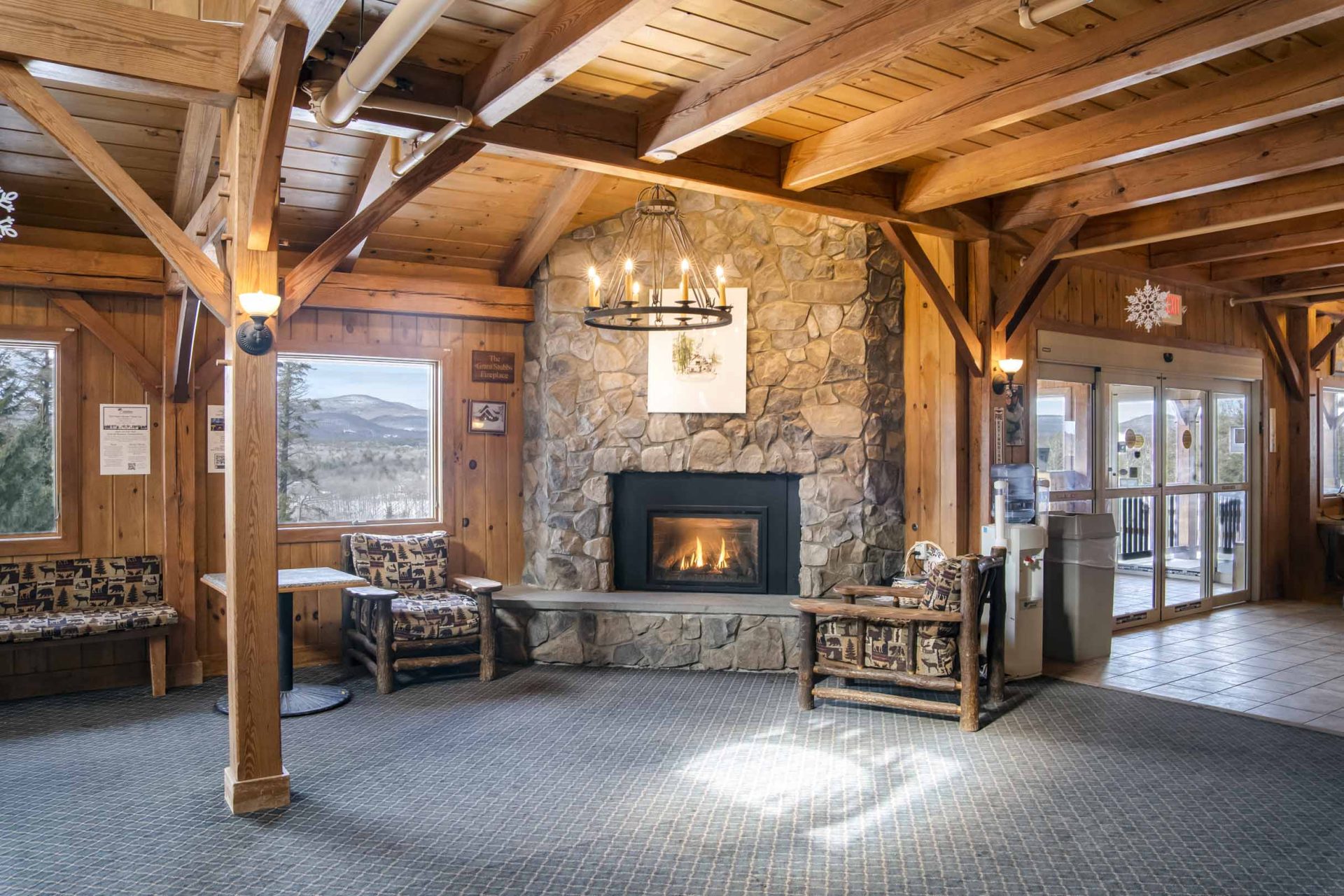 Cozy Traditional Timber Frame Ski Lodge in Windham, NY - Woodhouse The ...