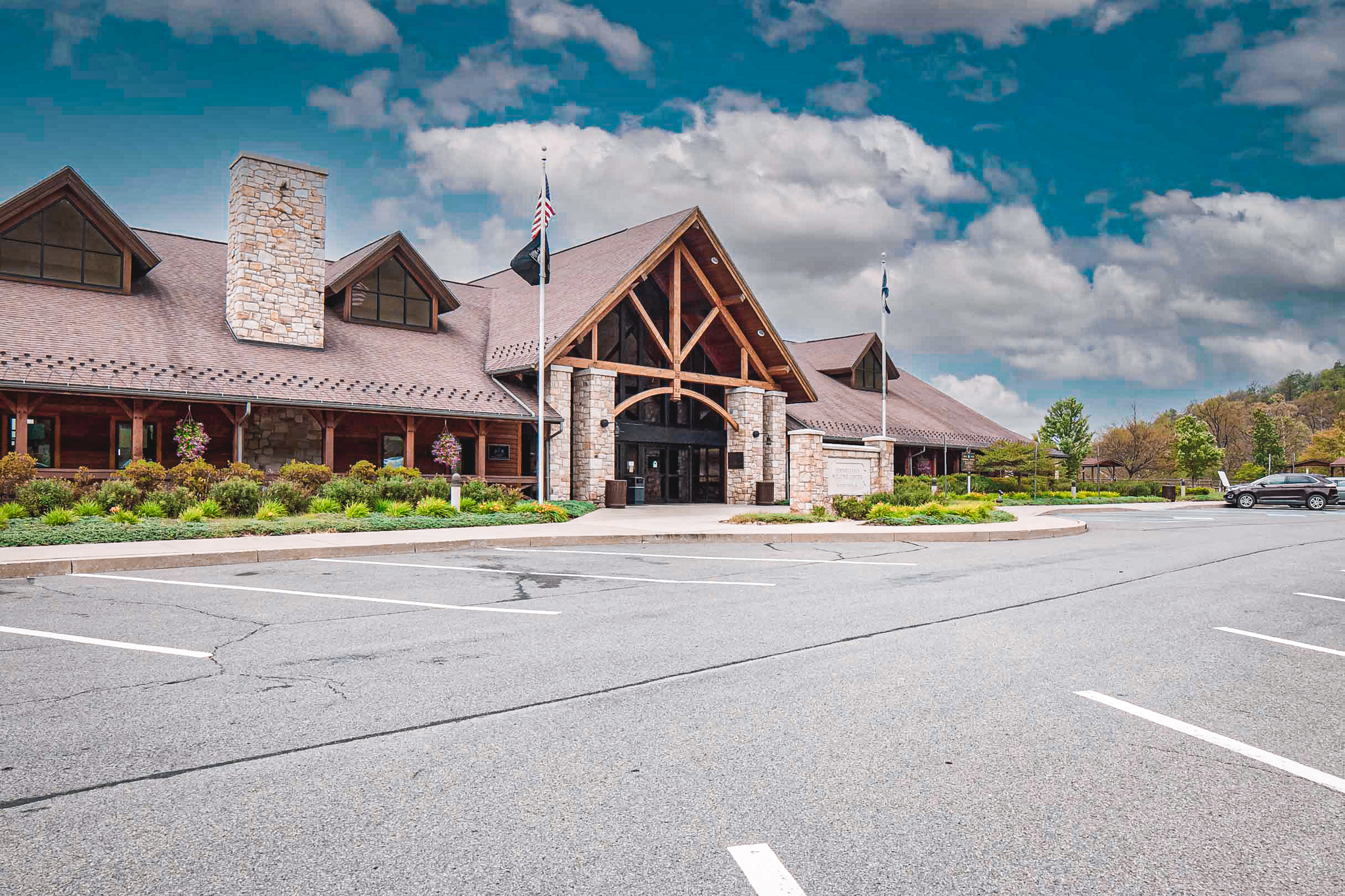 Pennsylvania Welcome Center in Tioga, PA - Woodhouse The Timber Frame ...